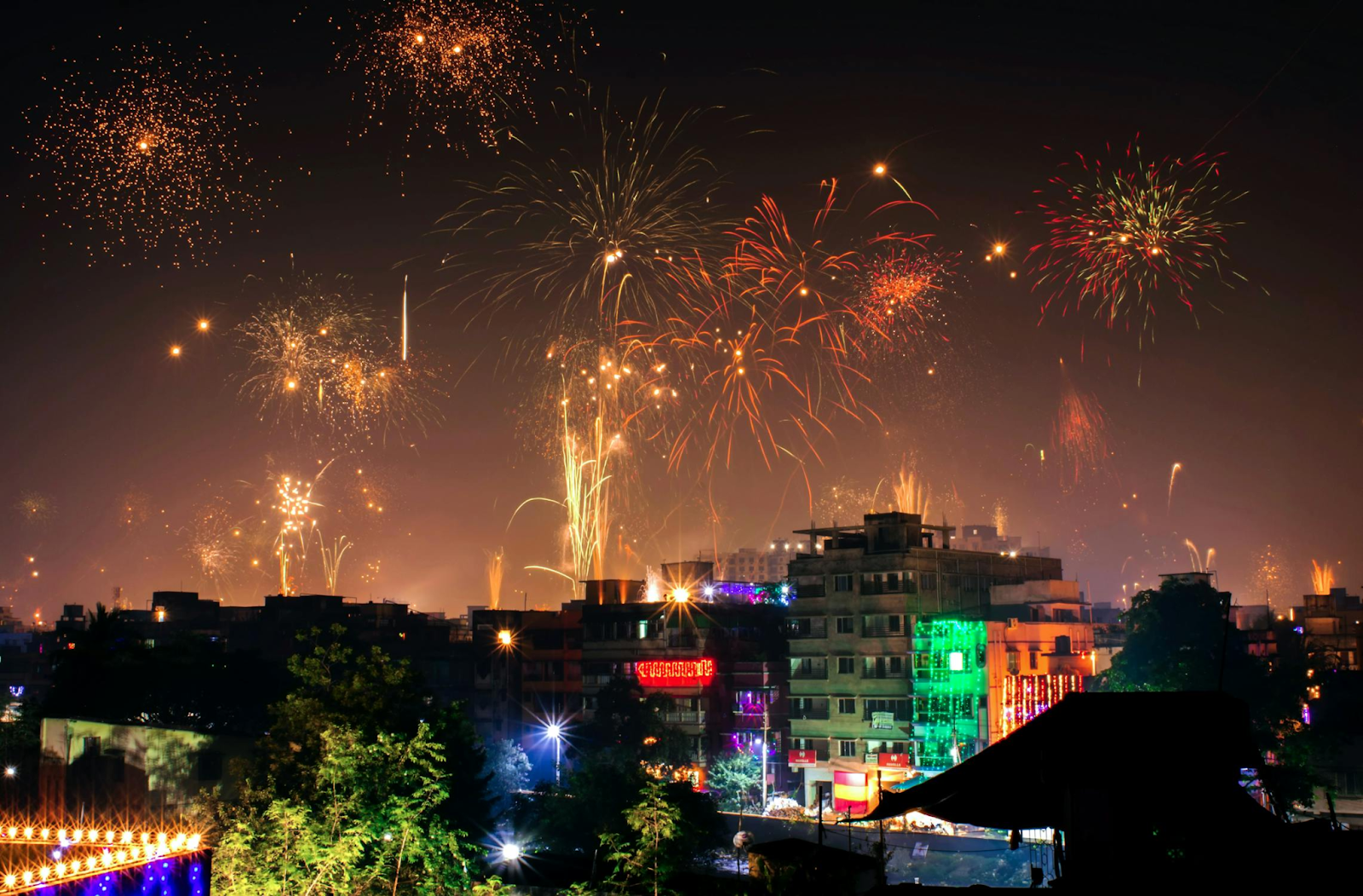Deepavali in Multicultural Singapore: A Celebration of Light and Unity ...