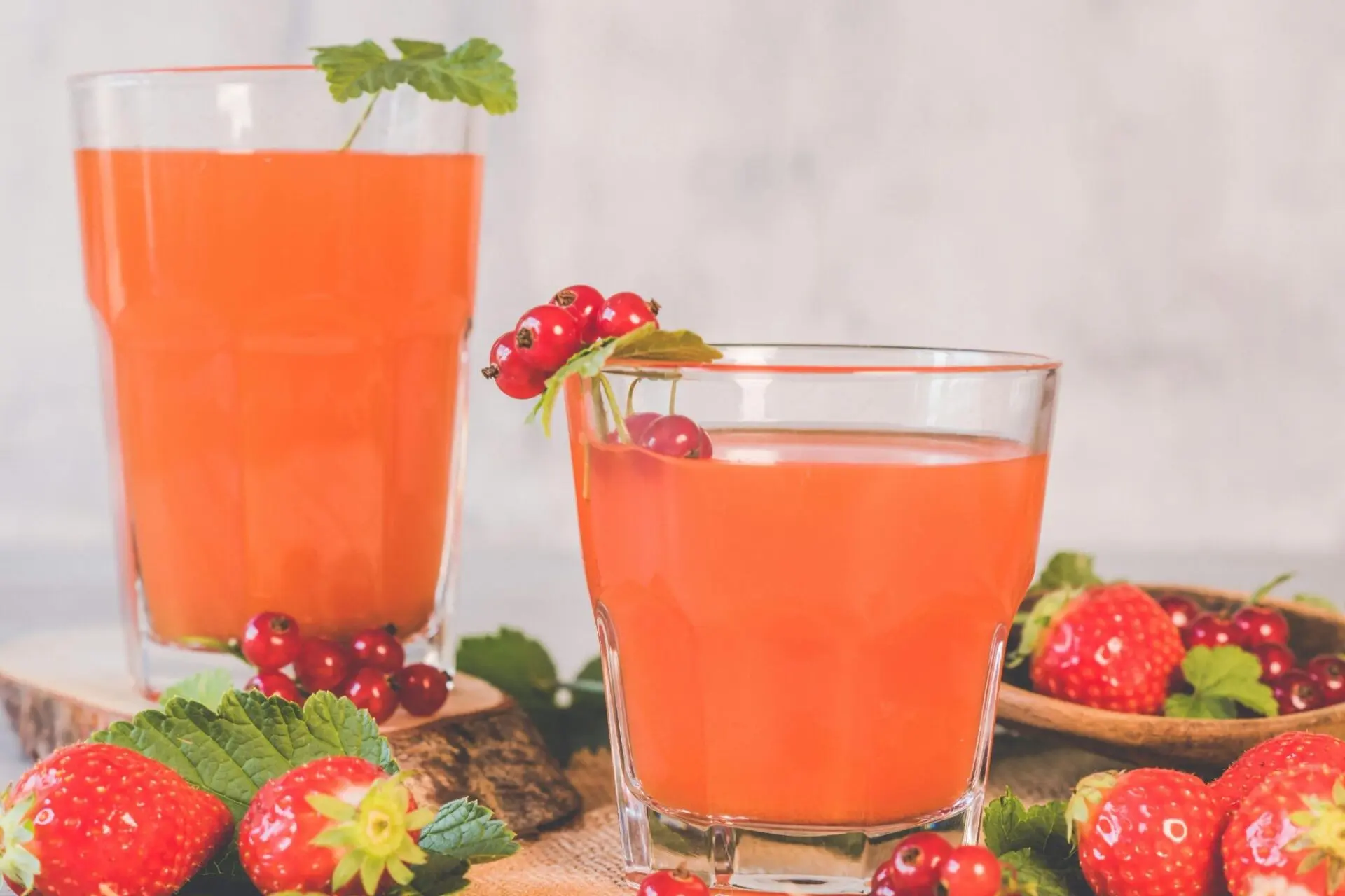 Singapore’s Latest Health Craze: Layered Fruit Juices - Guidesify